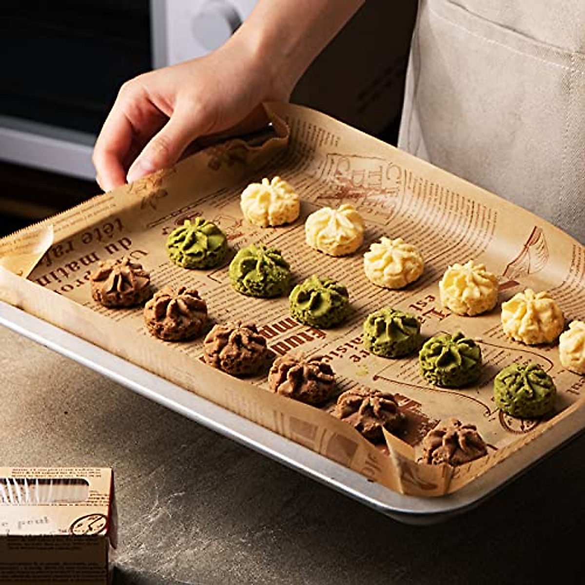 TEEWAL Baking Paper, High Temperature Resistant, Waterproof and Greaseproof Baking Paper, Non-Stick Baking Paper Roll for Cooking, Grilling, Steaming and Air Fryer, Brow 30cm x 8m/ 0.98 x 26.24 Feet