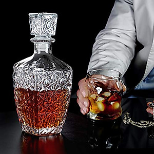 MDLUU Liquor Decanter, Glass Spirits Decanter with Airtight Stopper, Whiskey Vodka Bourbon Decanter Bottle for Gift, Home, Bar, Party Decor, 27oz/800ml (Square)