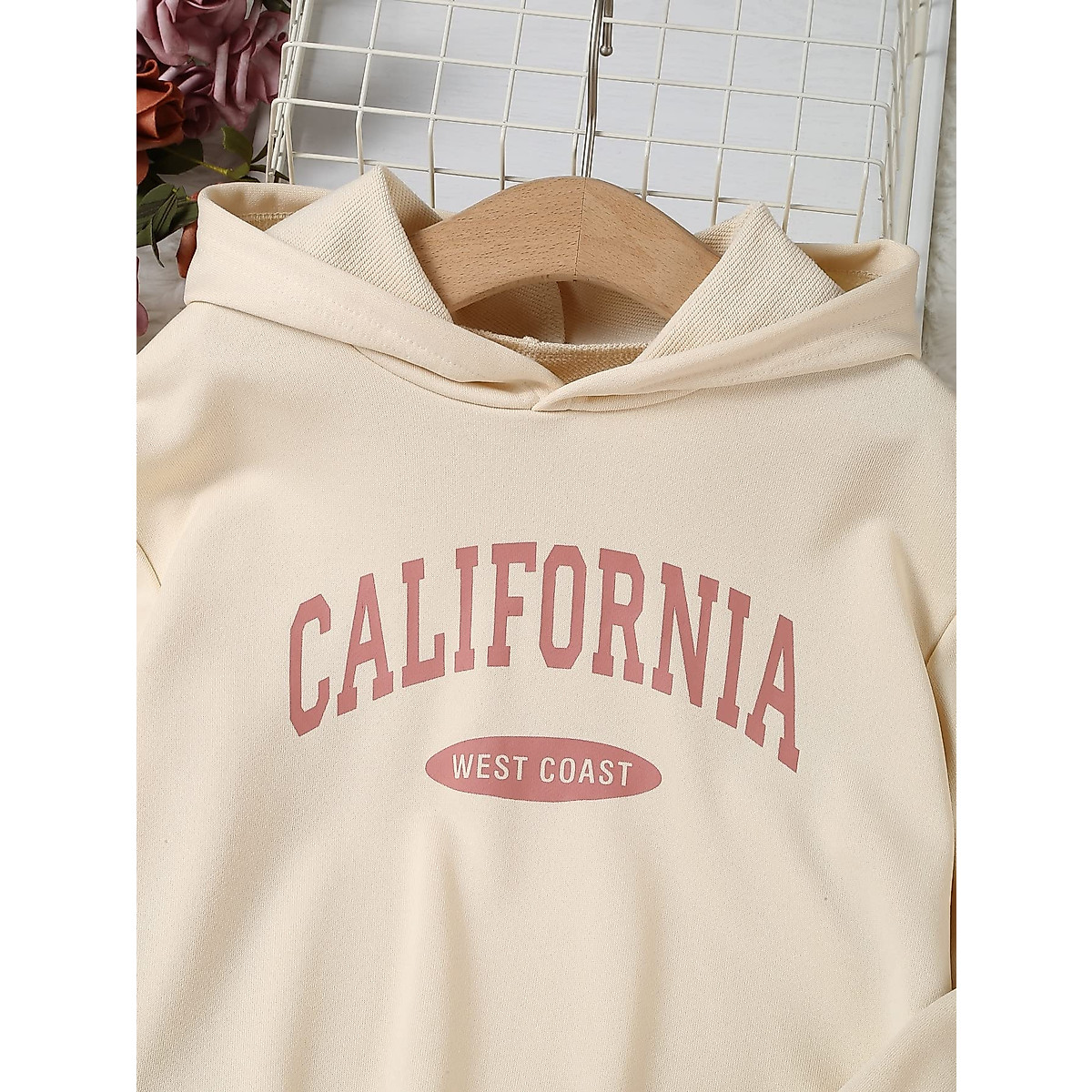 SOLY HUX Girl's Letter Print Drop Shoulder Hoodie Sweatshirt and Jogger Sweatpants 2 Piece Outfit Beige and Pink 10Y