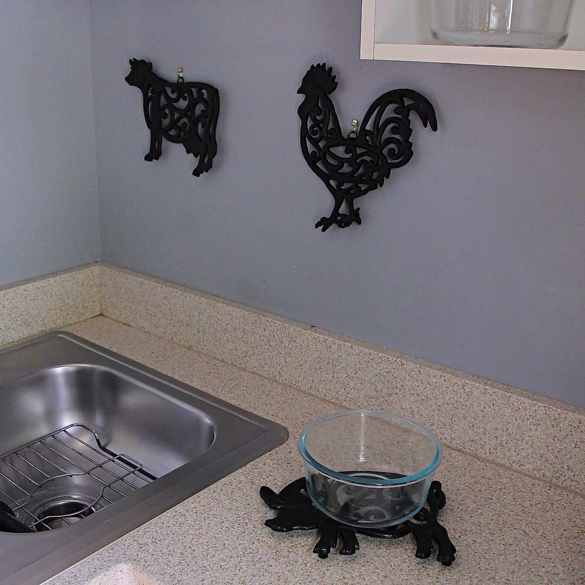 Set of 3 Black Cast Iron Farm Animal Kitchen Décor Trivets Rooster Pig and Cow Decorative Wall Hanging Art 9 Inches Long Farmhouse Style Table Accents