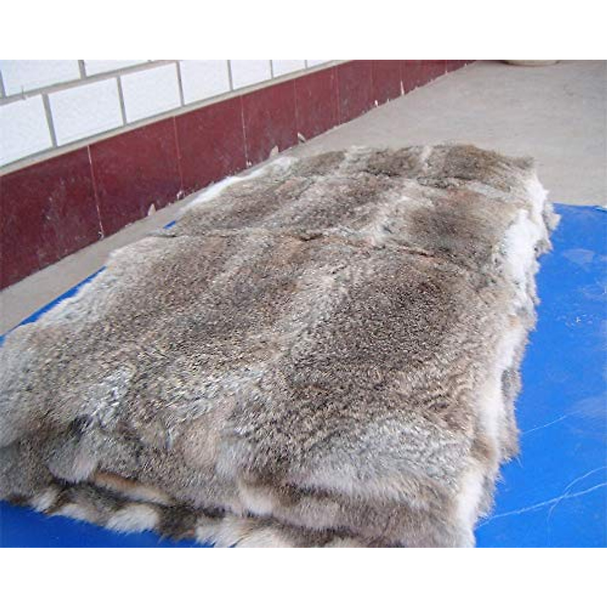 100% Natural Rabbit Fur Bed Throw Blanket,Rug,Rabbit Fur Blankets/Plates Furry Soft Warm Lush Fur Throw Home Decoration Reprocessed DIY Materials (21.65" x 43.3" Straw Yellow)