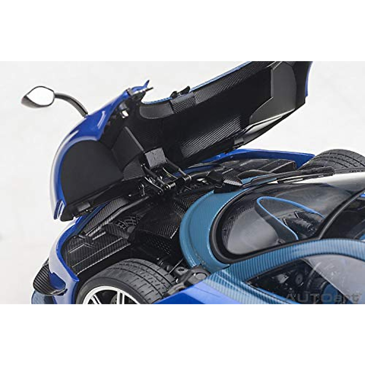 Autoart Pagani Huayra BC Blu Francia/Candy Blue Metallic with Carbon Accents 1/18 Model Car