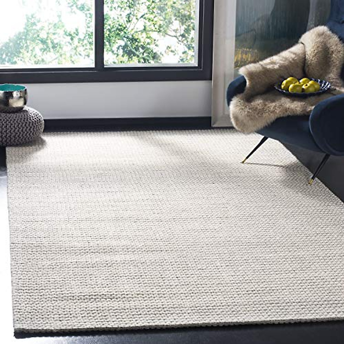 SAFAVIEH Natura Collection 9' x 12' Silver / Ivory NAT801G Handmade Solid Wool Area Rug