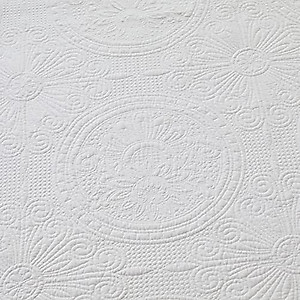 Brandream White Boho Sunflower Medallion Quilt Cotton Quilted Throw Blanket for Bed Couch Daybed 47 X 60 Inch Decorative Throw Blankets