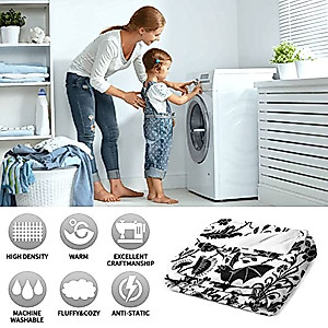 Goth Bat Blanket Soft Warm Lightweight, Gothic Halloween Throw Blanket Cozy Plush Warm Blankets for Adults Teens Pet 40x50 for Sofa Bed