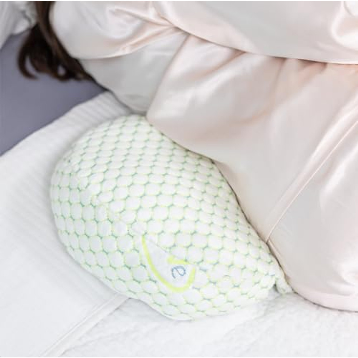 SNUGGLYBEE Maternity Pillow - Ultimate Support for Pregnant Women's Belly, HIPS, Legs & Back. Detachable & Adjustable Pillow Cover, Luxuriously Soft and Comfortable Material for Blissful Rest.