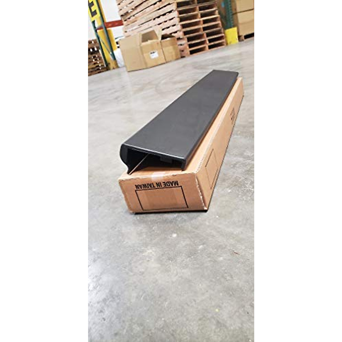 Roane Concepts Replacement Tailgate Cap Molding (FO1904112) for 2008-2016 Ford F250 F350 F450 F550 Super Duty Center Piece (with Integrated Step) Truck Spoiler Protector Cover OE Style