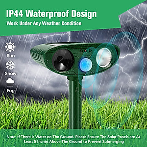 Ultrasonic Cat Deterrent, Solar Powered Deterrent Device with Motion Sensor and Flashing Light, Waterproof Device for Farm, Garden, Yard, Dogs, Birds, Green