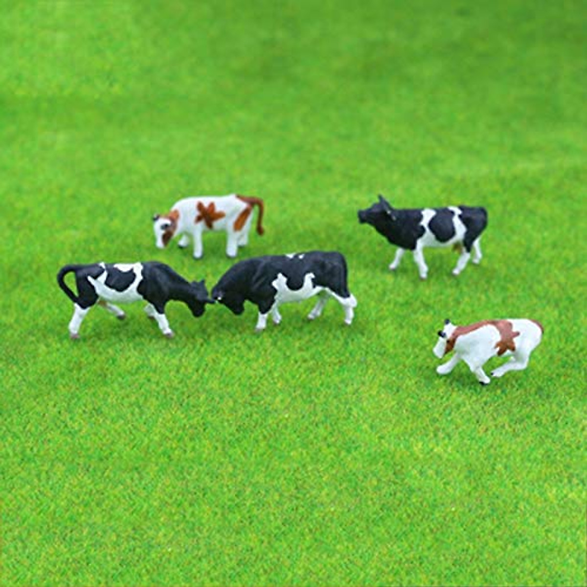 Hiawbon Mini Colorful Cattle Figurines Simulated Cattle HO Scale 1:87 Realistic Plastic Cow Figurines, 20 Pcs