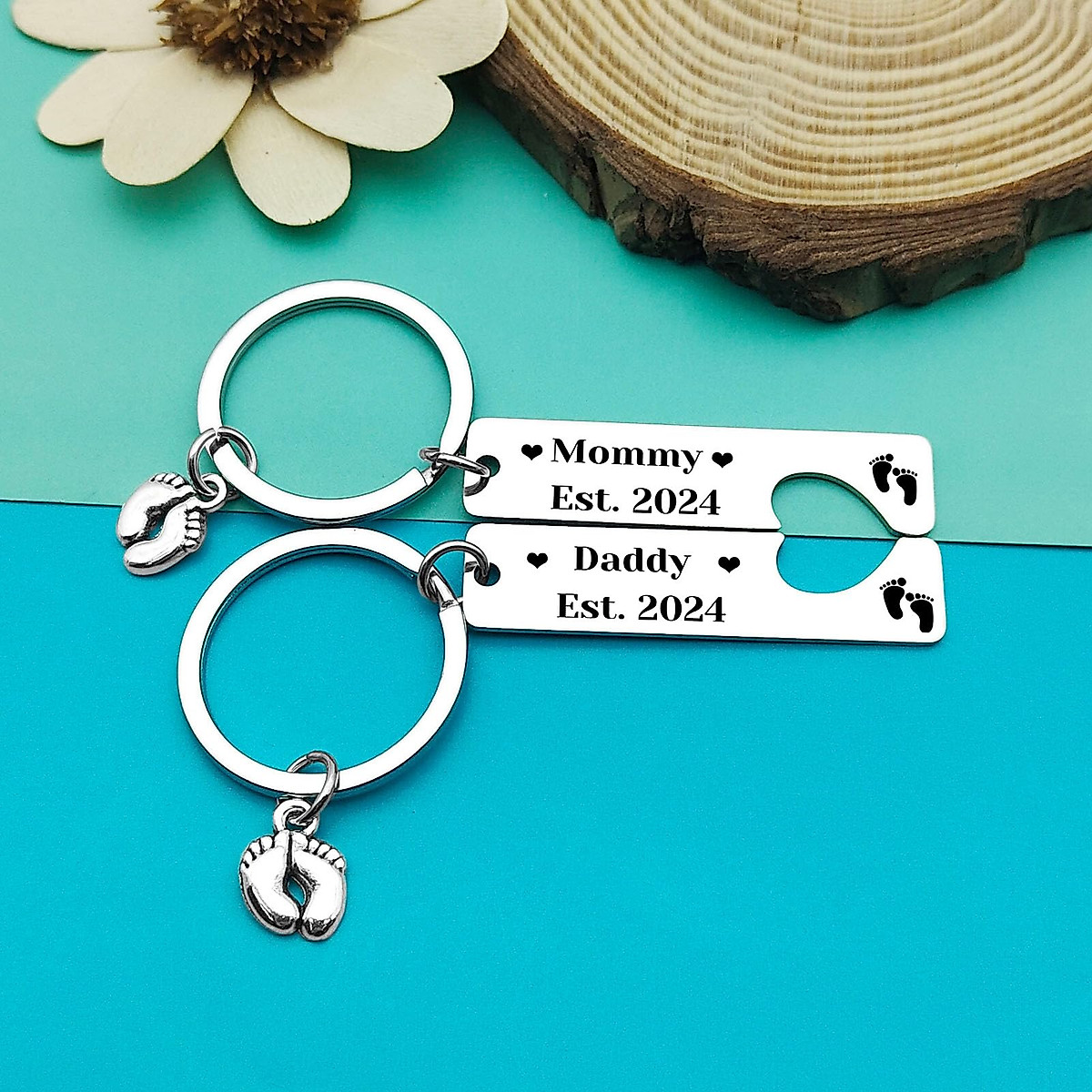 New Parent Gift Keychain Pregnancy Announcement Gifts Daddy and Mommy Est 2024 First Time Pregnancy Gifts for Mom Dad To Be Baby Shower Parents to be Gifts New Mom Jewelry First Time Dad Gift