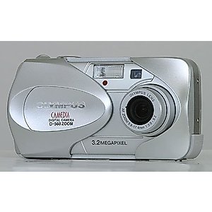 Olympus D-560 3.2MP Digital Camera