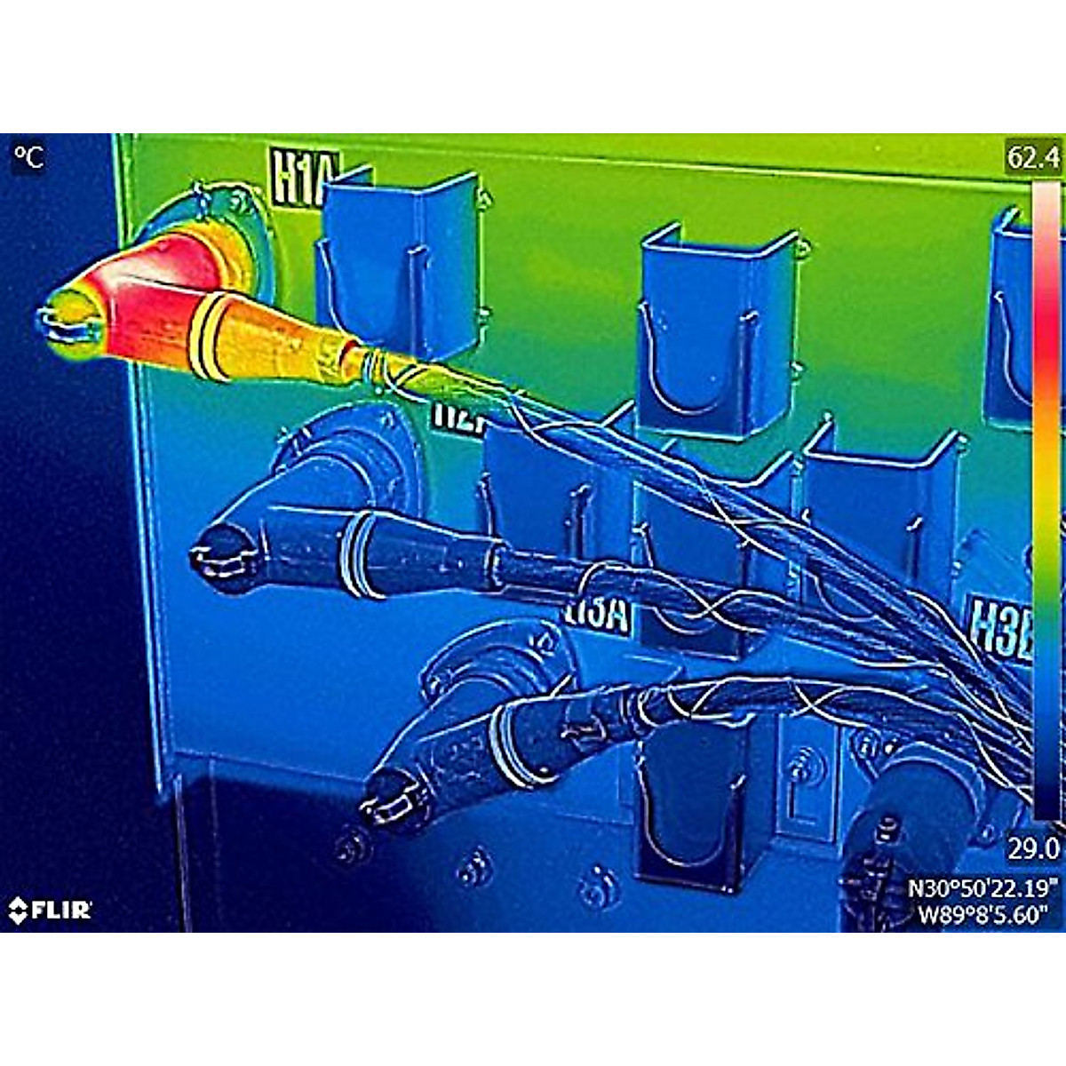 CAT S60 Waterproof 32GB GSM unlocked Smartphone Single SIM android