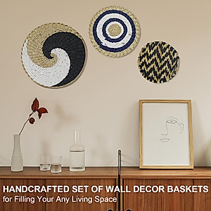 Woven Wall Basket Decor, Set of 3 Boho Hanging Baskets Wall Decor, Round Handmade Rustic Rattan Decorative Baskets, Handcrafted Wall Art Decor for Living Room, Bedroom, Dining Room, Farmhouse,etc.