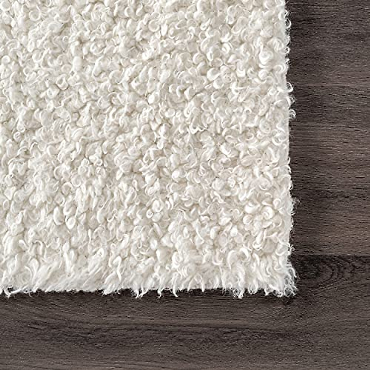 nuLOOM Marlow Machine Washable Soft Shaggy Faux Sheepskin Area Rug, 5' x 8', White