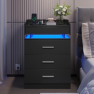 HAUOMS Black Nightstand Set of 2,LED Night Stand with Charging Station & Pull-Out Tray,Bedside Table with Drawers,Modern End Table Side Table Storage Cabniet