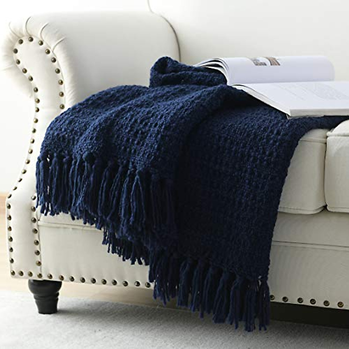 Chunky Knit Throw Blanket, Navy Blue Soft Warm Cozy Bed Throw Blanket with Tassels, Boho Style Textured Knitted Home Decorative Blanket for Couch, Sofa &Bed, 50"x60"