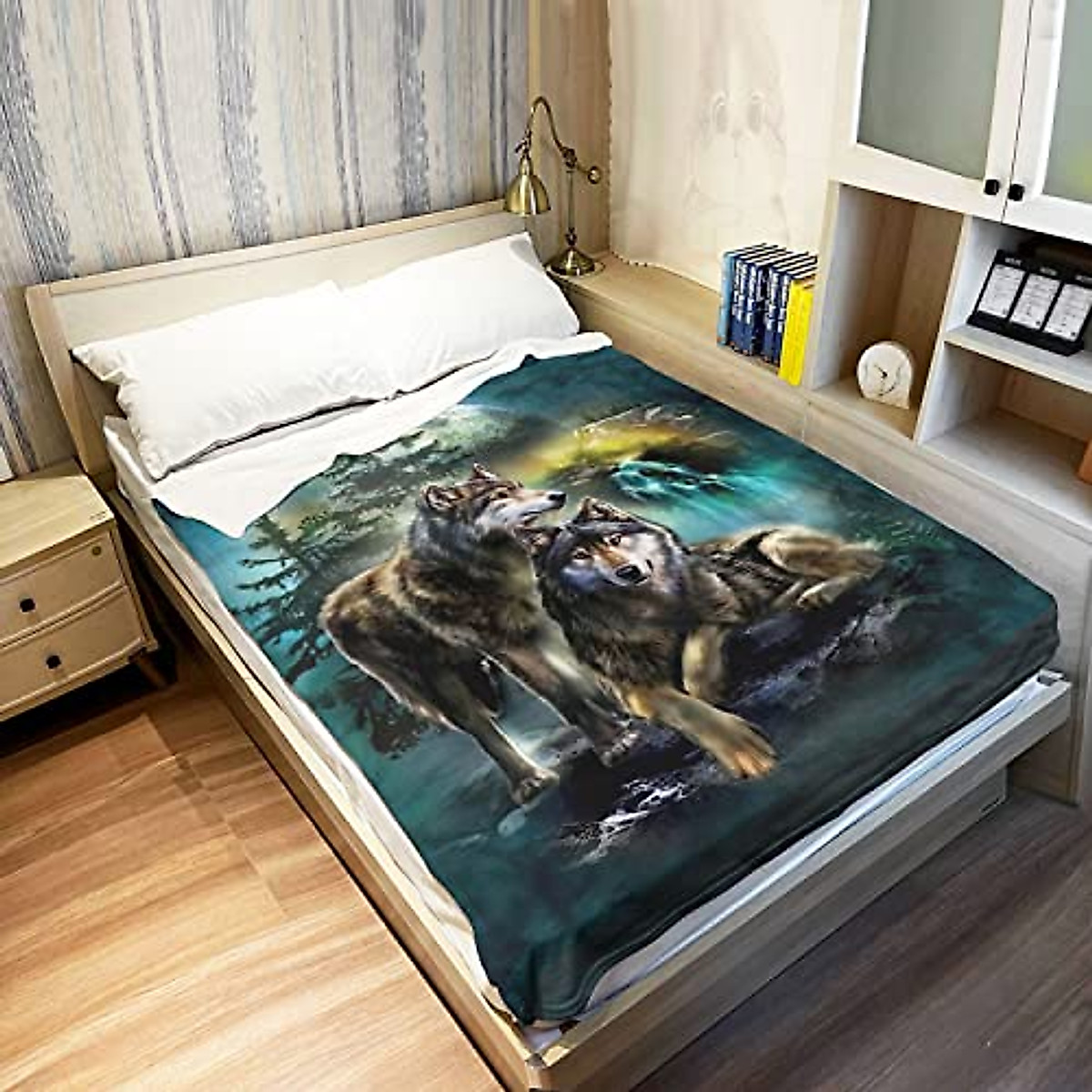 HommomH 40"x50" Blanket Soft Fluffy Fleece Throw for Sofa Bed Moon Wolf Green