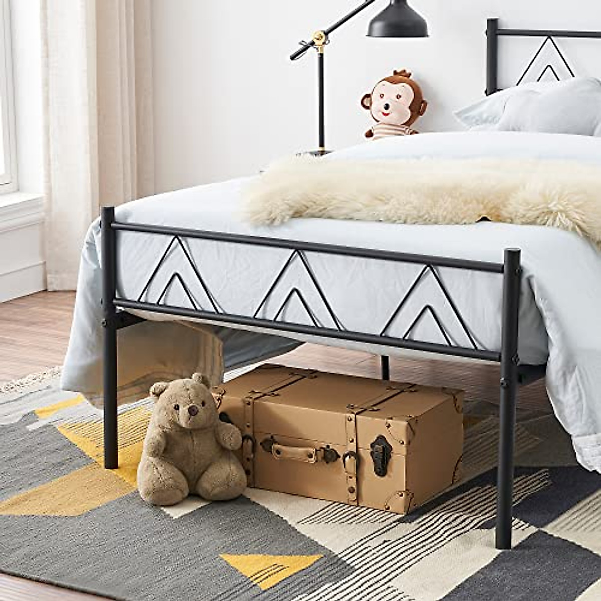 Liink1Ga Twin Bed Frames with Headboard, Twin Bed Frame No Box Spring Needed, No Squeaky, Easy to Assemble Twin Size Bed Frames, Victorian Style