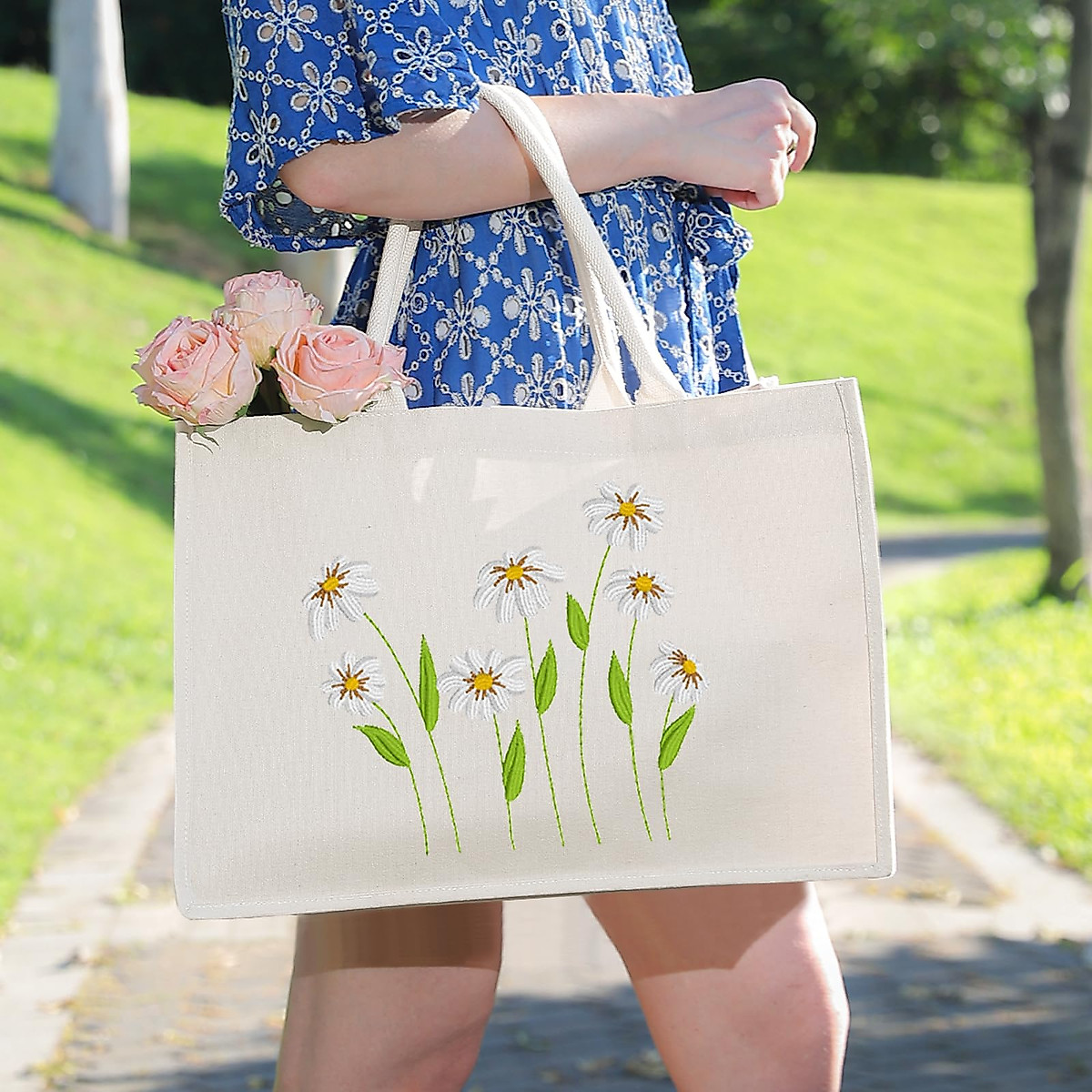 LEADO Floral Canvas Tote Bag for Women, Cute Tote Bags, Daisy Flower Bag for Shopping, Reusable Grocery Bags - Tote Bag Aesthetic, Daisy Gifts, Mothers Day, Birthday Gifts for Women