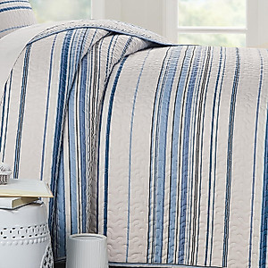Southshore Fine Living, Inc. Oversized King Quilt Set, All Season Striped Blue Bedspread Set, 3-Piece Coastal Bedding, California/King Coverlet Sets with Shams, Soft Microfiber Quilt, Blue Stripes