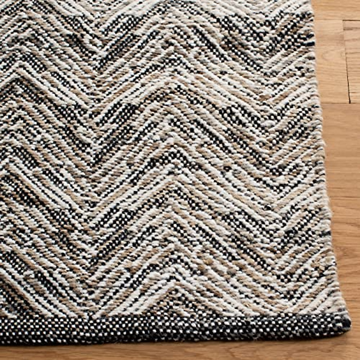 SAFAVIEH Kilim Collection Area Rug - 8' x 10', Beige & Black, Handmade Flat Weave Chevron Wool, Ideal for High Traffic Areas in Living Room, Bedroom (KLM729B)