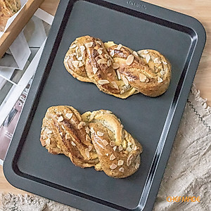 CHEFMADE Baking Sheet Pan, Nonstick 13-Inch Rimmed Cookie Sheet Pan Bakeware, 9.3" x 13.4" x 0.7"