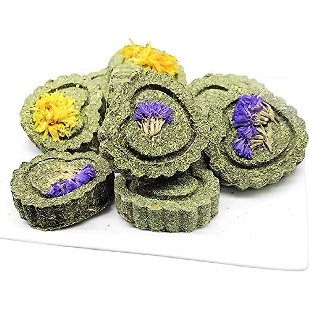 Natural Rabbit Hamster Chewing Toys Alfalfa Balls Sweet Bamboo Toys ,Hanging Treat Teeth Care Molar Toys for Small Pets Toys for Chinchilla Guinea Pigs(4 Pack)