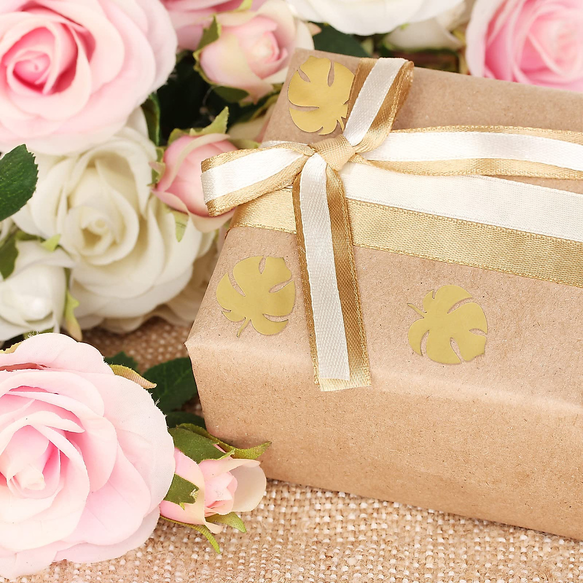 Whaline 500Pcs Gold Foil Monstera Stickers Self-Adhesive Monstera Leaves Seal Stickers Tropical Plant Leaf Label Decals for Greeting Invitation Cards Envelope Sealing Birthday Gift Wrapping Supplies