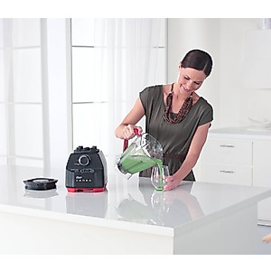 Oster Versa Professional Power Blender | 1400 Watts | Stainless Steel Blade | Low Profile Jar | Perfect for Smoothies, Soups, Black