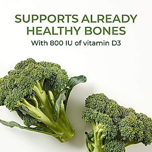 MegaFood Women's Advanced Multivitamin for Women - Doctor-Formulated With Iron, Choline, Vitamin D, Vitamin C & Zinc - Brain Health - Immune Support - Non-GMO - Vegetarian - 120 Tabs (60 Servings)