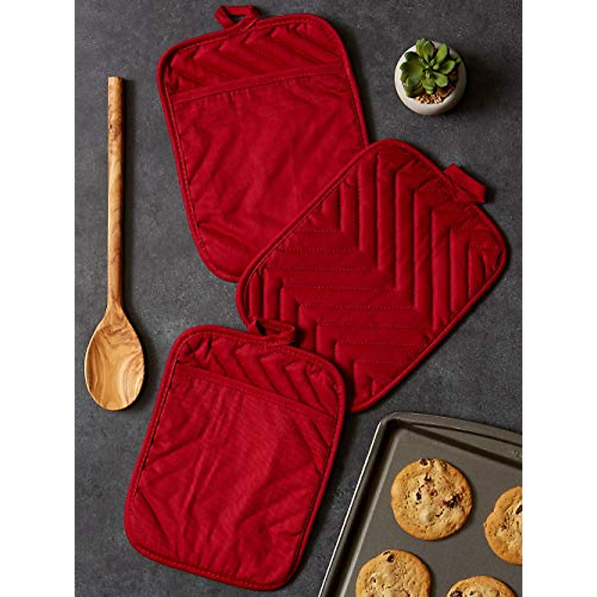 DII Heat Resistant Quilted Cotton Pot Holder Set, Designed with Space to Personalize Allowing a Customized Design, 7x9, Red, 3 Count
