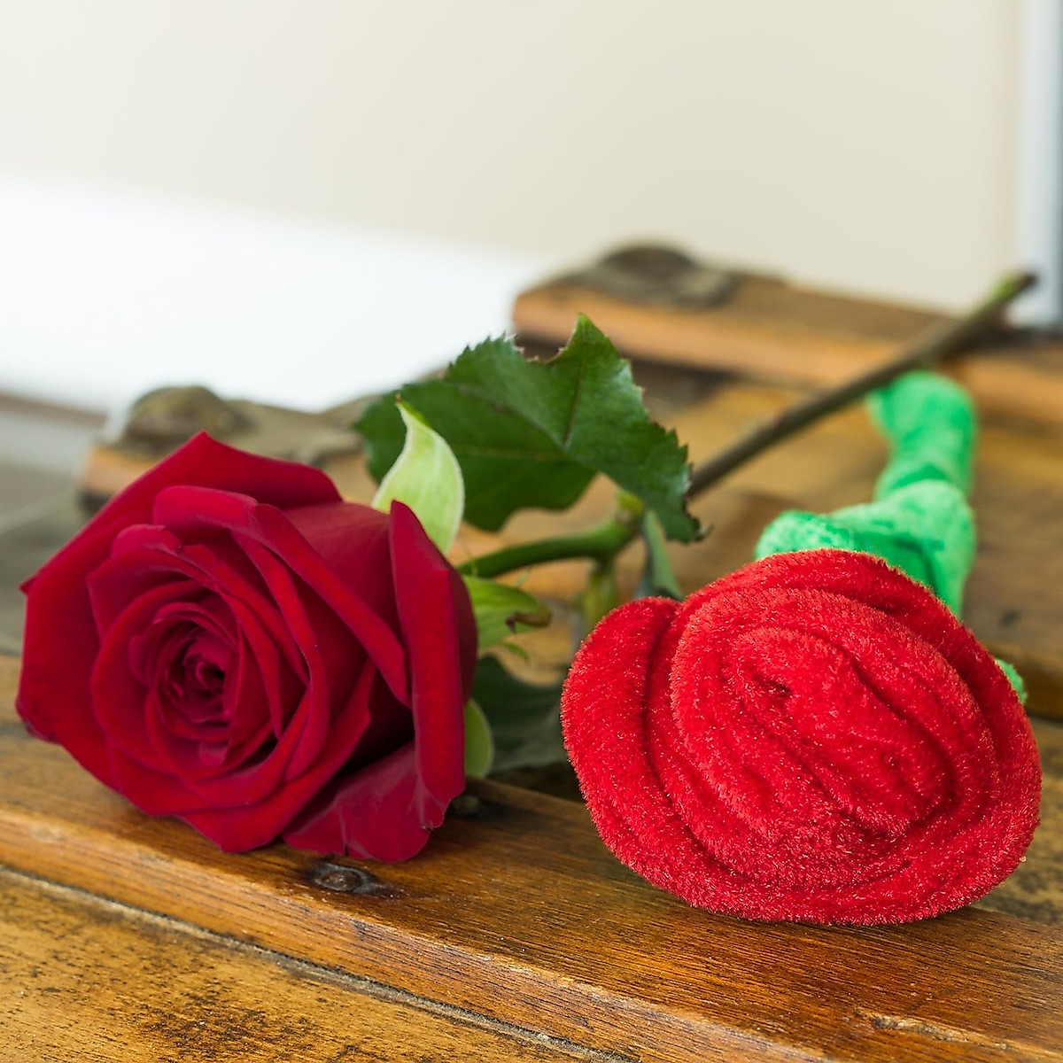 T play Rose Flower Plush Kids : Bendable Stem Stuffed Toy - Soft Felt Bendy Bouquet Set