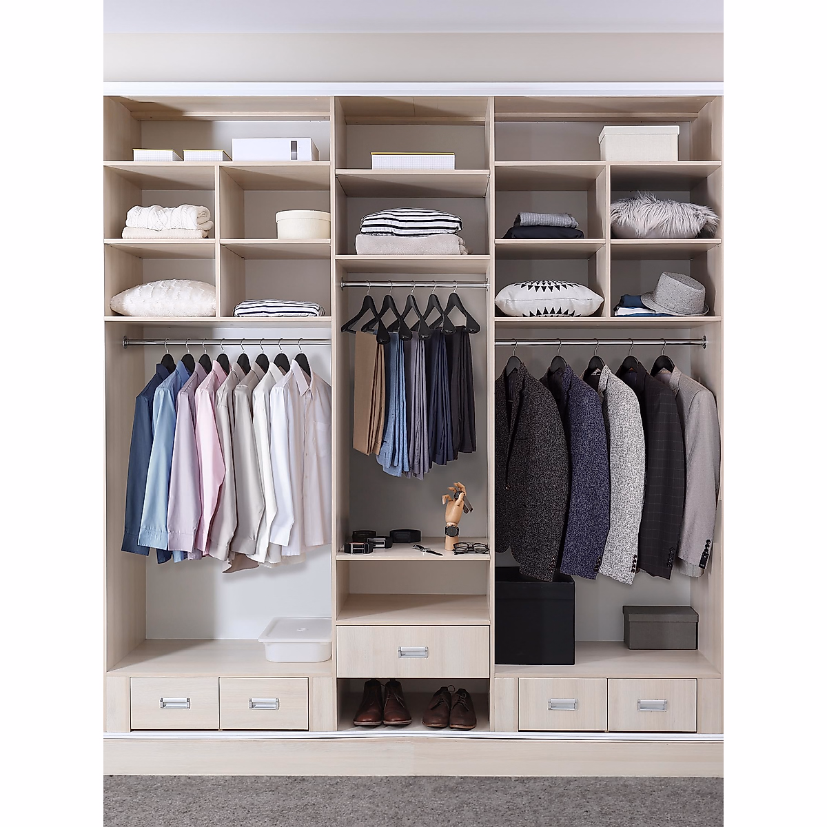 HOUSE DAY High-Grade Suit Hangers, Wide Shoulder Wooden Hangers with Non Slip Pants Bar, Smooth Finish 360° Swivel Hook Solid Wood Coat Hangers for Dress, Jacket, Heavy Clothes Hanger 6 Pack (Black)