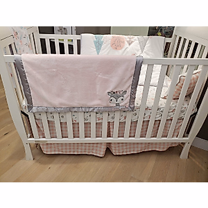 Fisher-Price Baby Blanket Woodland Wonders Collection Pink Fleece Baby Blanket Throw with Satin Trim for Baby Girls