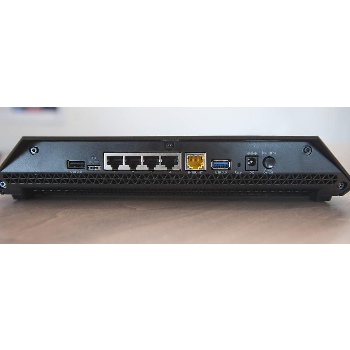 NETGEAR Nighthawk X6S Smart Wi-Fi Router (R8000P) - AC4000 Tri-band Wireless Speed (Up to 4000 Mbps) | Up to 3500 Sq Ft Coverage & 55 Devices | 4 x 1G Ethernet and 2 USB Ports
