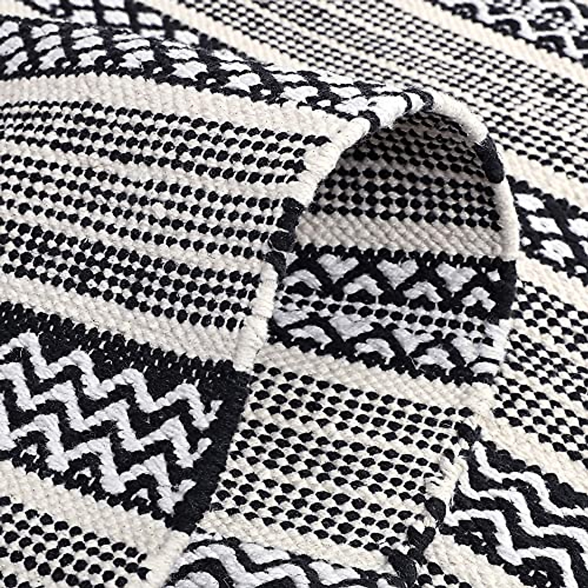 SAVON Hand Woven Cotton Flatweave Area Rug 3x2 Footmat Doormat Woven Black and White Geometric Boho