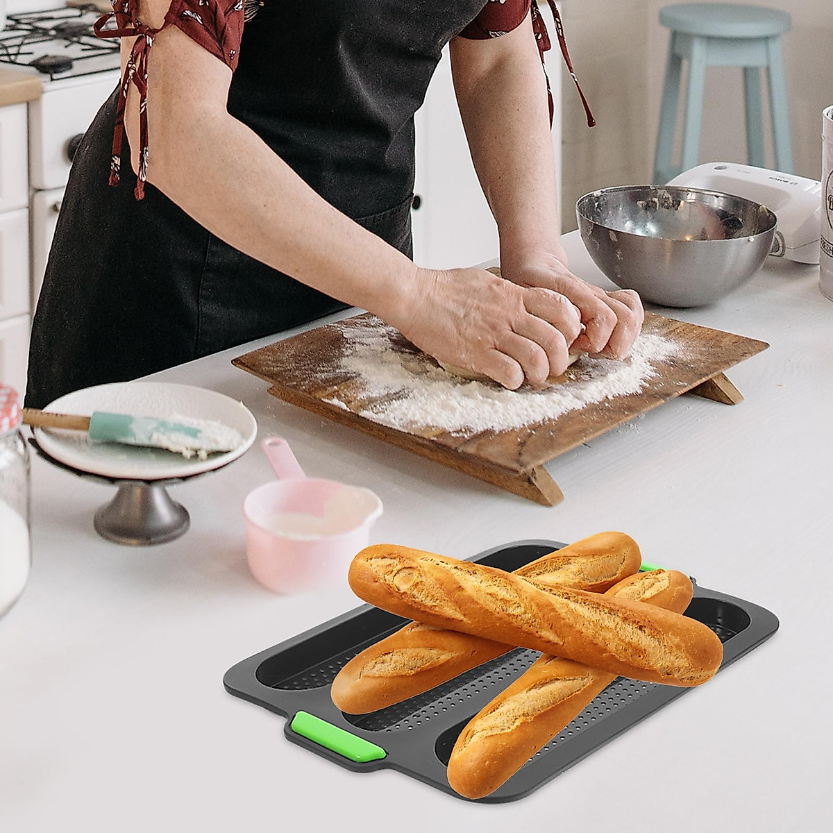 Abaodam Silicone Baking Pan Set - Heart Shape, Dark Gray, Non-Stick, Dishwasher Safe, Ideal for Baking Bread, Cookies, Hot Dogs, Wedding, Picnics