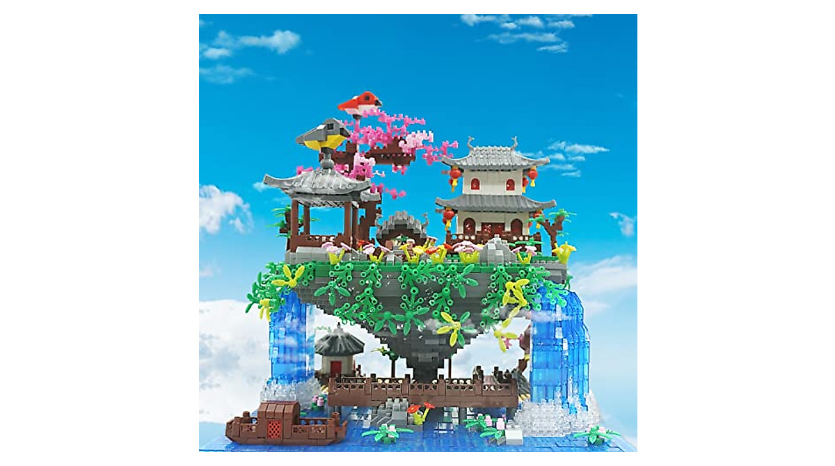 Beego Cherry Blossom Tree House Building Kit w/ Light