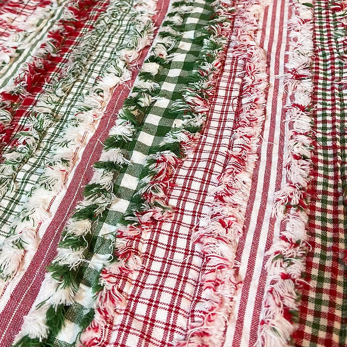 22 Merry Christmas Red and Green Homespun 100% Cotton Fabric 2.5" X 44" Precut Jelly Roll by JCS