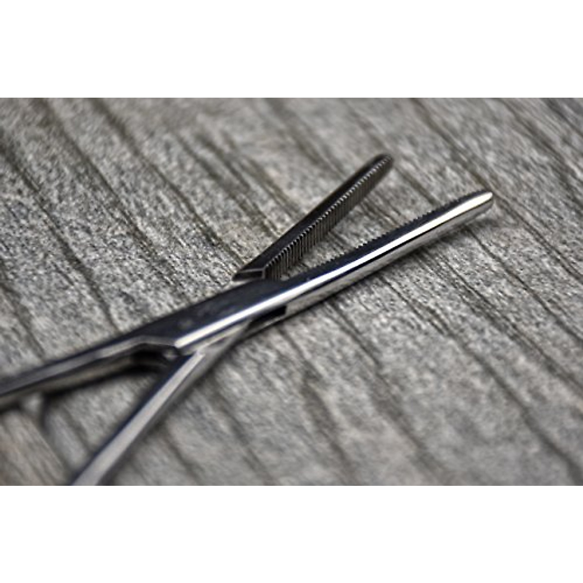 SE 6-¼" Stainless Steel Self-Locking Straight Forceps - 660FS