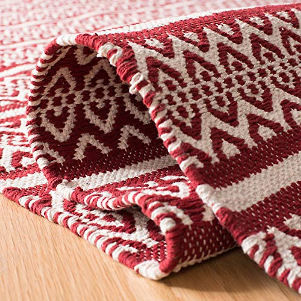 SAFAVIEH Montauk Collection Runner Rug - 2'3" x 8', Ivory & Red, Handmade Flat Weave Boho Farmhouse Cotton, Ideal for High Traffic Areas in Living Room, Bedroom (MTK341C)