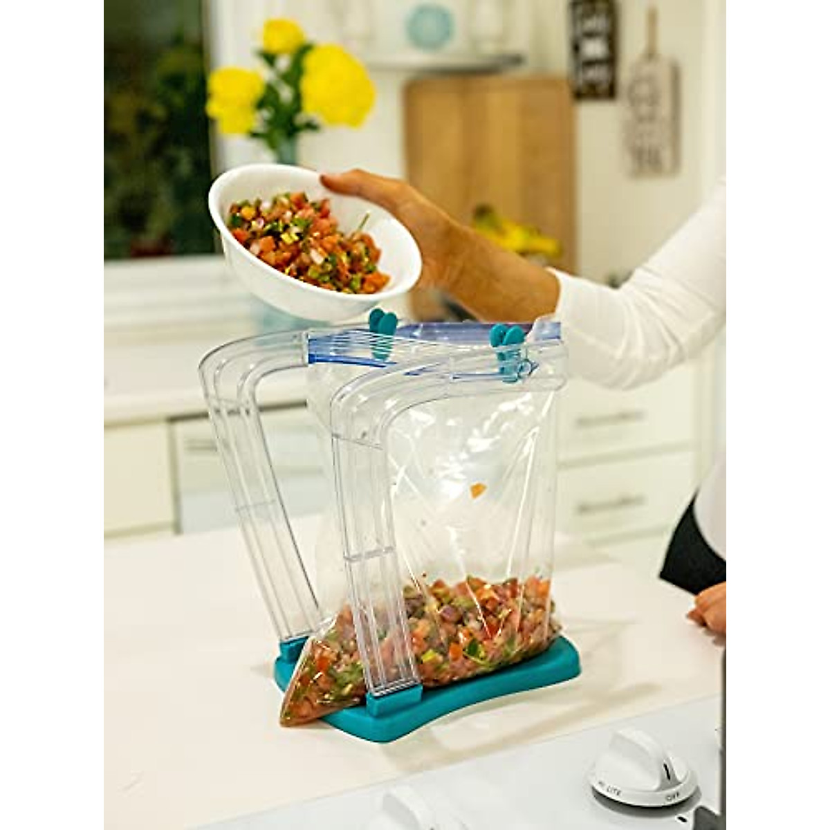 Jokari Jumbo Weight Bearing Clip and Fill Baggy Rack. Sturdy Stand Props Open Plastic Food Storage and Freezer Bags for Hands Free, No Mess Pouring of Leftovers, Meal Prep Ingredients or Snacks