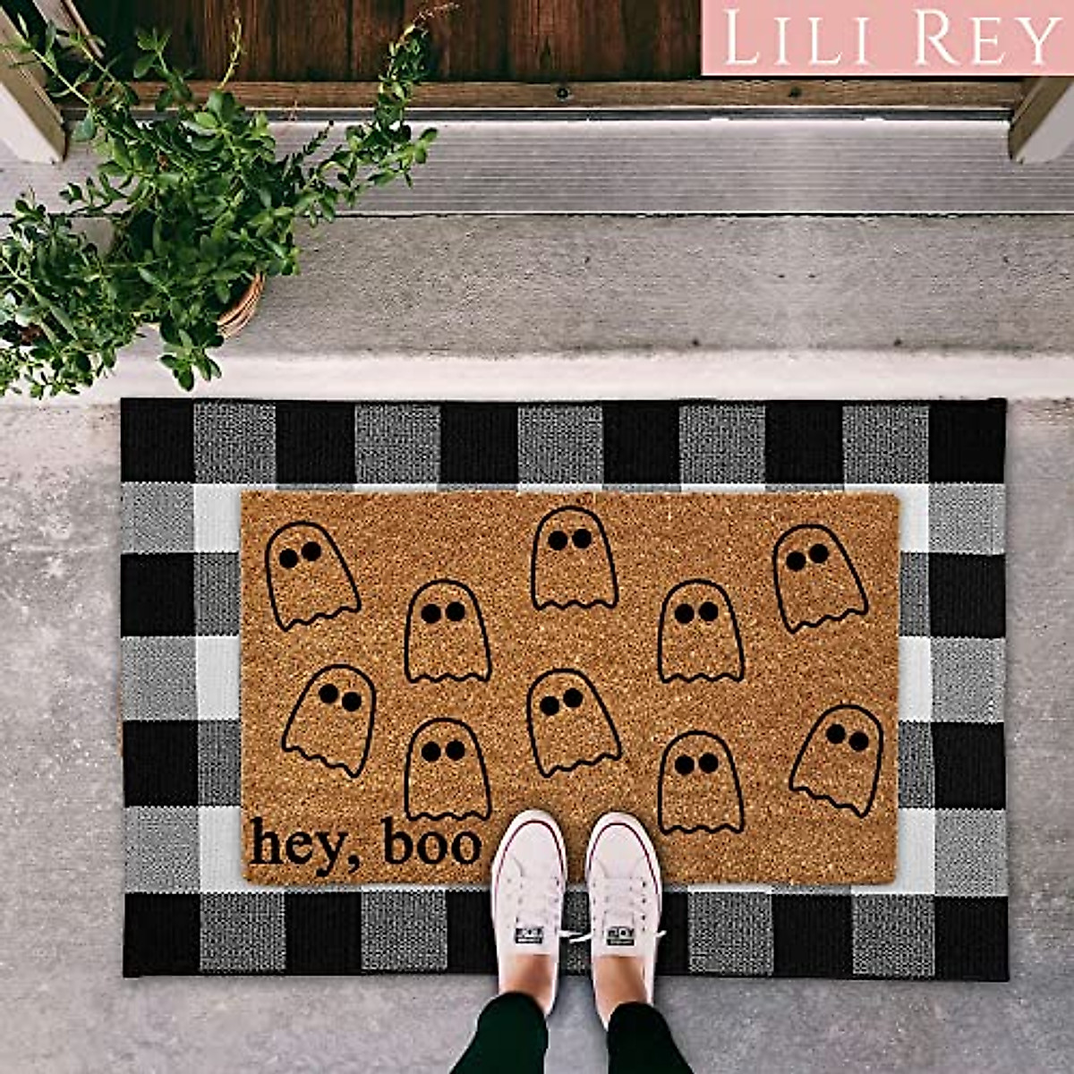 LILI REY Buffalo Plaid Rug - 28"x44" Premium Black and White Checkered Rug, Buffalo Plaid Outdoor Rug, Front Porch Rugs, Buffalo Check Rug Outdoor, Black and White Outdoor Rug, Plaid Door mat