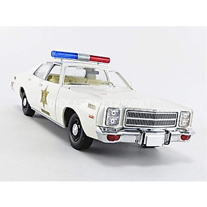 Greenlight 19055 1: 18 Artisan Collection - 1977 Plymouth Fury - Hazzard County Sheriff, Multi