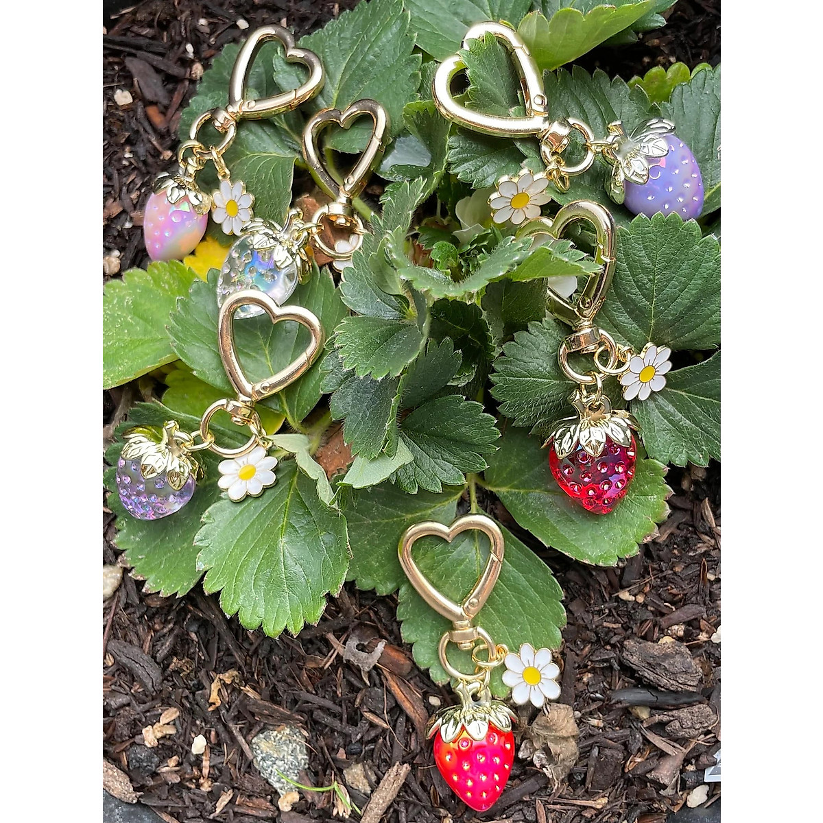 Agromusk Cute Strawberry Keychain,Bag Charms,Kawaii Heart Flower Daisy Key chains Accessories Decor for Girls Purse Gift (Red)
