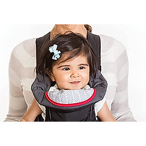 Infantino Swift Classic Carrier with Pocket - 2 Ways to Carry Black Carrier with Wonder Bib & Essentials Storage Front Pocket, Adjustable Back Strap, 1-Piece