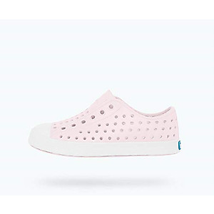 Native Shoes, Jefferson Child, Kids Lightweight Sneaker, Milk Pink/Shell White, 5 M US Big Kid
