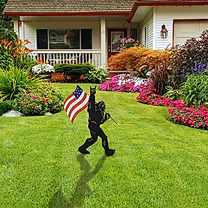 Bigfoot Garden Patriotic Decor Metal Stake - Big Foot Sasquatch Gifts Yard Art Decorative Garden Stakes Bigfoot Statue for Yard Decor, Outdoor, Patio, Outside, Lawn Decorations, Idea Garden Gifts