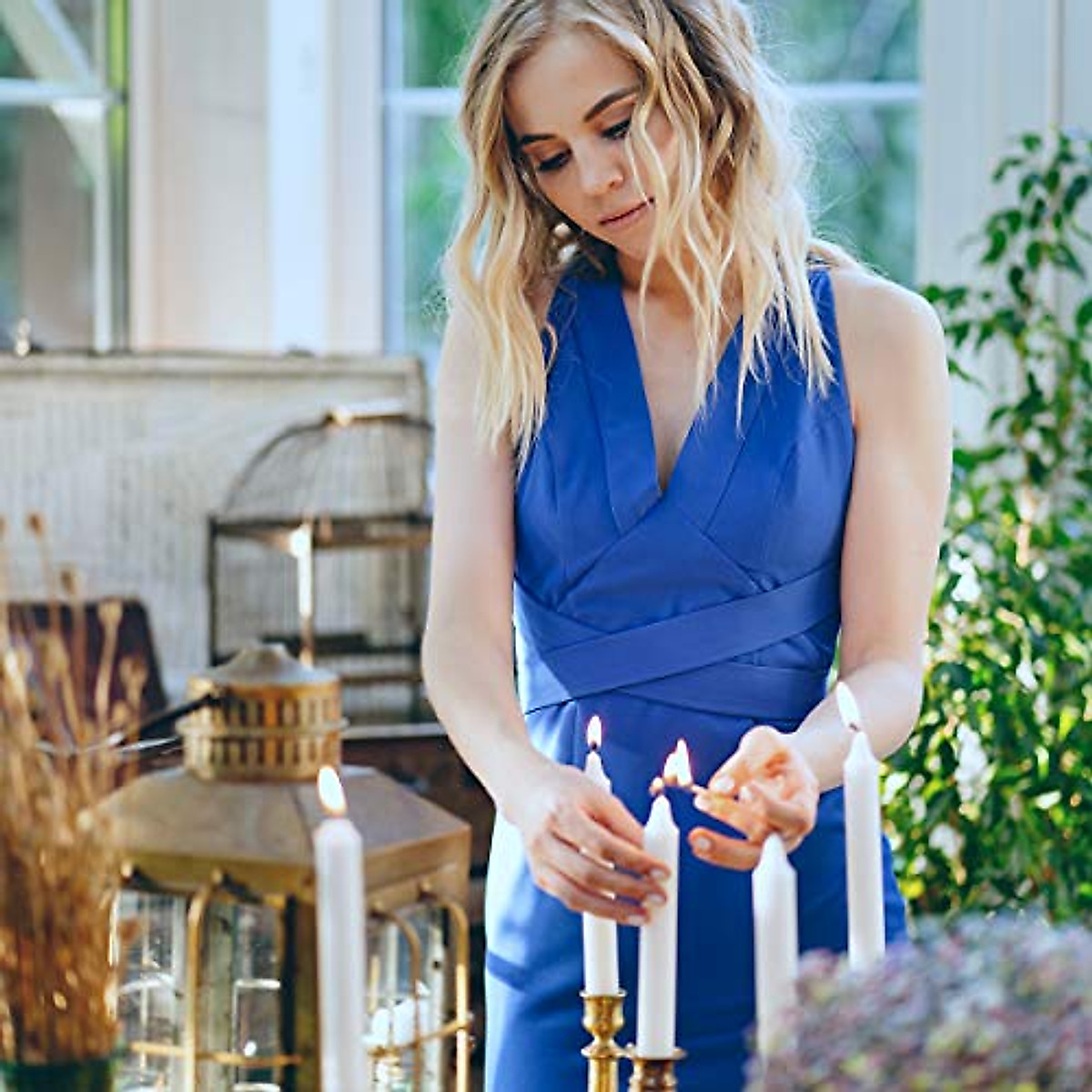 White Dinner Table Candles 7 Inch Tall Dripless Smokeless Unscented for Candlesticks 6 Hour Long Burning Candle Decorate Your Table Wedding and Christmas - Household Candle Stick 20 Pack