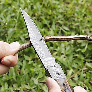 YOUSUNLONG Pocket Folding Knife Overall 195mm - Damascus Steel Blade - Bull Horn Handle